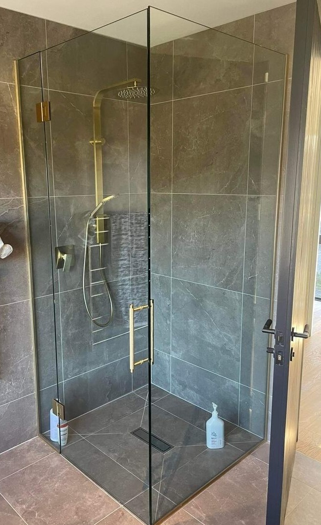 Buy Custom Corner Showers Christchurch | Stake