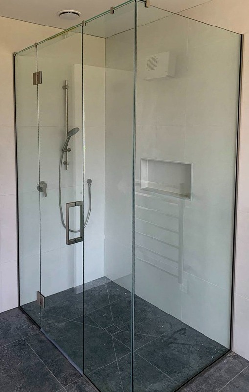 Corner Showers NZ | Frameless Corner Showers | Stake Glass